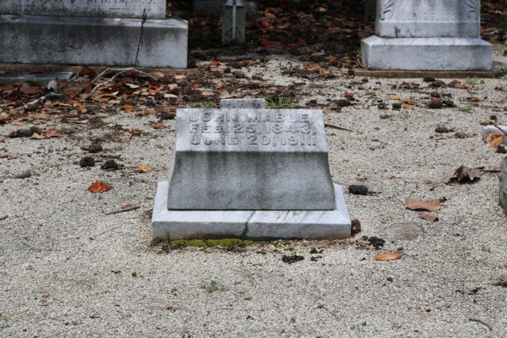 The historic cemetery of the family who gave Mableton its name - Cobb ...